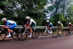 Critérium du Lamentin 2026 : Alan Riou (Moyon Percy VC) remporte la ...